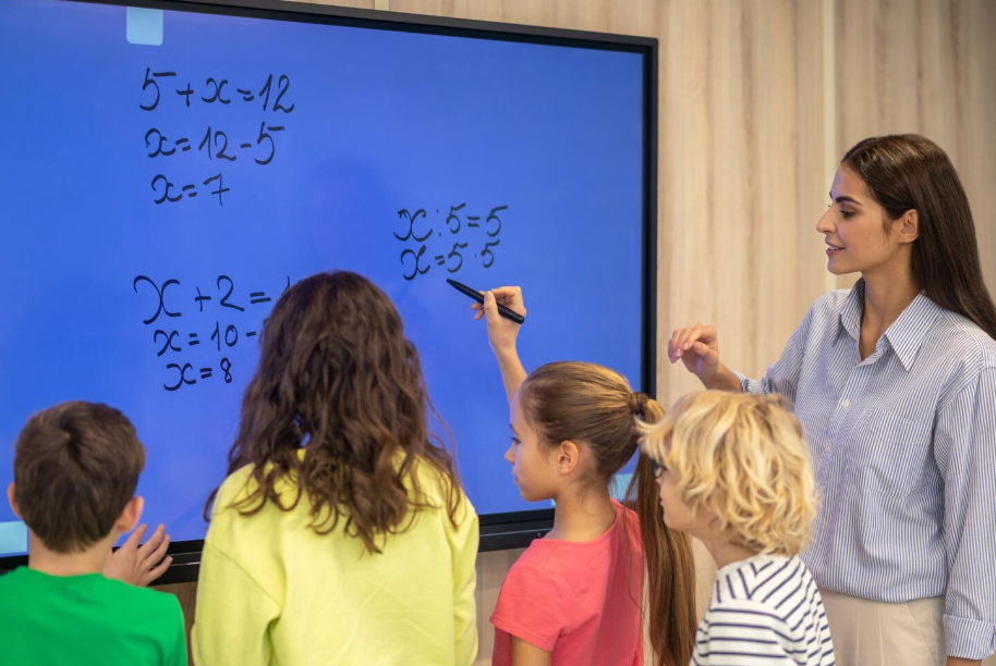 Best AI Tools for Math Teachers in 2026 | TeachThought